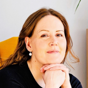 Alice Hewitt: Why a snow globe holds the key to career success ...